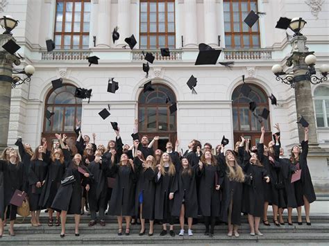 Варшавская политехника в городе Варшава вступление, цены, факультеты ...