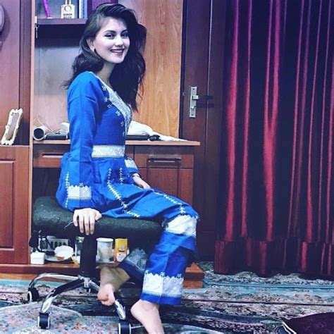 ترا ای یار زیبا دوست دارم دمبورہ زیبا از صفدر توکلی Youtube Music