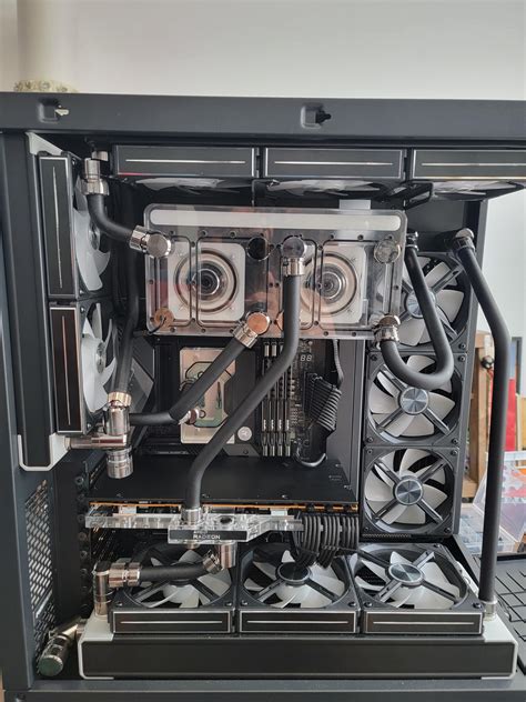 New Dual Loop System Built In The Nv7 Rwatercooling