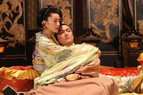杨贵妃的风流韵事：毫不避讳亲自给安禄山洗澡 知乎