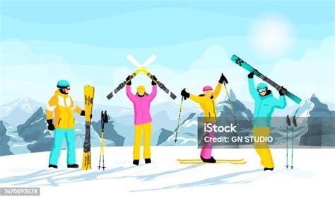 스키어가 있는 겨울 산 풍경 행복한 남자와 여자는 알프스를 배경으로 스키를 타고 서 있다 푸른 하늘 배경에 바위 꼭대기 겨울