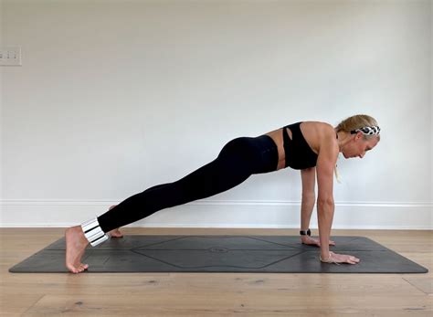4 Waist Slimming Exercises You Can Do With Ankle Weights Trainer Says