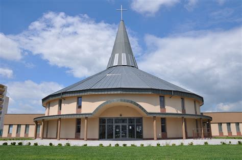 Kostol Sv Cyrila A Metoda Senica H Lek Stavebnictvo