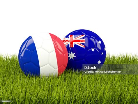 프랑스 Vs 호주입니다 축구 개념입니다 푸른 잔디에 플래그 풋볼 2018년에 대한 스톡 사진 및 기타 이미지 2018년 경기 스포츠 경쟁 Istock
