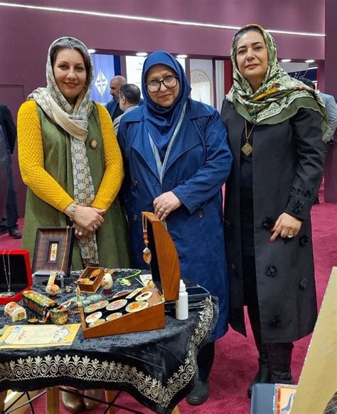 حضور هنرمندان خانه کلارا آبکار در غرفه استان تهران خبرگزاری میراث آریا