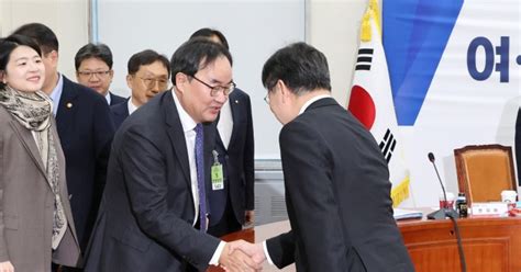 한동훈 의대 신설 발언에 여야의정협의체 존폐 기로