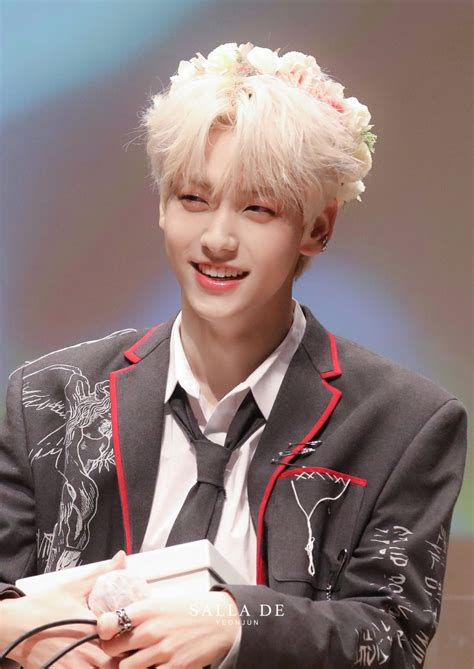 みどり adlı kullanıcının スビン panosundaki Pin