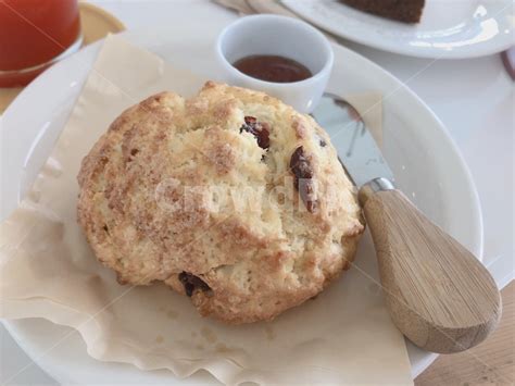 빵 나이프 딸기쨈 배경화면 음식 사진이미지일러스트캘리그라피 우리미작가
