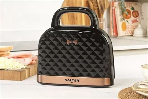 Adorably Stylish Toastie Maker Makes Banging Toastie And Looks Good