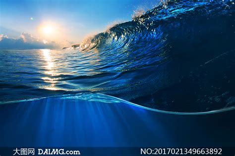 水地看海面图片 海面图片 海面俯视图 大山谷图库