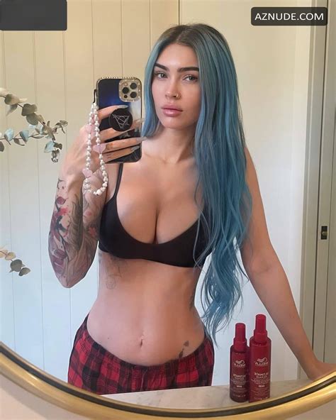 Megan Fox Seductive And Sexy Photos Collection Aznude