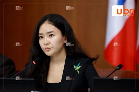 С Цэнгүүн Нийгмийн даатгалын Ерөнхий хуульд нэмэлт өөрчлөлт оруулах тухай хуулийн төслийг