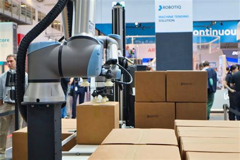 See How Our Palletizing Demo Is Changing The Game In Cobot Palletizing