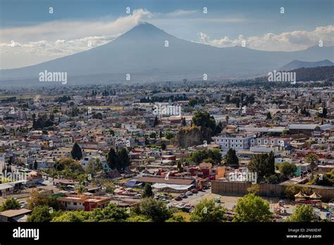 Volcan Erupcion Hi Res Stock Photography And Images Alamy