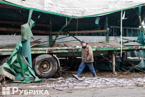 Наслідки падіння уламків ракети в Голосіївському районі Києва ФОТО Рубрика