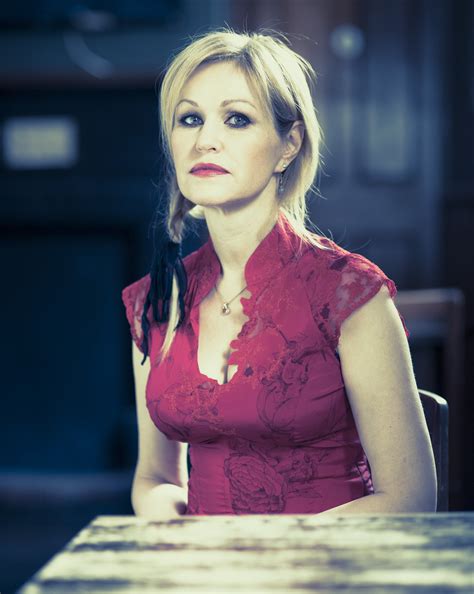 Элизабет Барат смотреть фильмы и сериалы онлайн