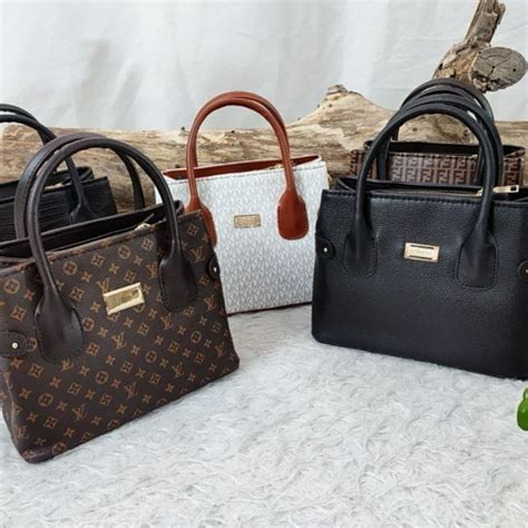 خرید و قیمت کیف دستی و دوشی دخترانه از غرفه فروشگاه پوشاک حدیث