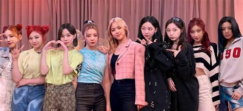 Aespa Itzy Gambar Desain