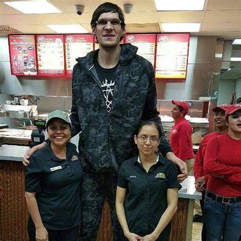 Boban Holding Fast Food Workers R Bobanholdingthings