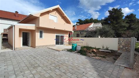 Vir Freistehendes Haus Neue Saniert Häuser Fläche 100m2