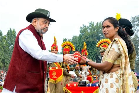 jamshedpur bsf jawan kishan dubey honoured with police medal for pmg