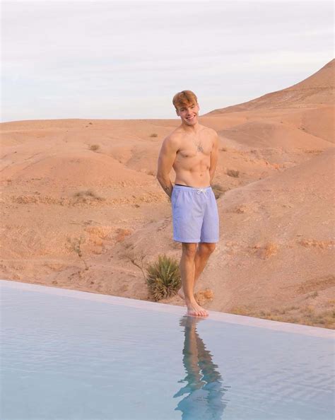 Caio Cerqueiras Feet