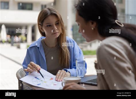 Numerologist Girl Makes A Calculation According To Numerology Future By Date Of Birth Find Out