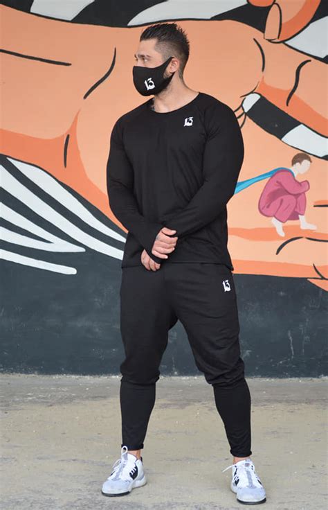 Level13 💶 შარვალი 79 ლარი 💶 მაისური 69 ლარი 💶 პირბადე 9