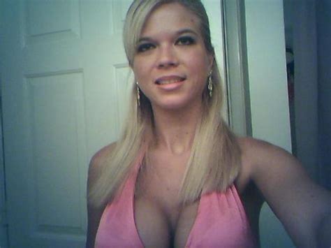 Where Can I Get More Of This Girl 1351154 ›