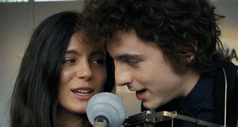 Timothée Chalamet Growls To Greatness As Bob Dylan In ‘a Complete