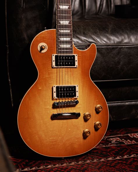 Gibson Guitars Unveils Slash Approved Jessica Les Paul Maxim