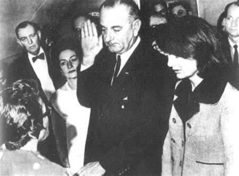1963年11月22日美国总统肯尼迪遇刺身亡 历史上的今天