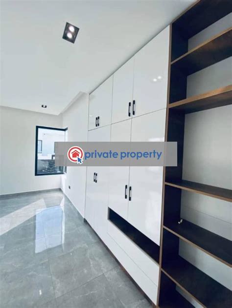 3 Bedroom Townhouse For Sale School Junction Ashaley Botwe Adenta Municipal Accra Pid 7paedg