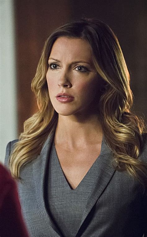 Arrow 3x15 Nanda Parbat Laurel Katie Cassidy Dinah Laurel Lance