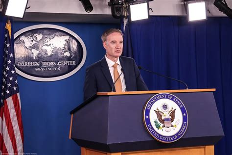 მაიკლ კარპენტერი საქართველოსთან ჩვენი პროგრამების დიდი ნაწილი ამჟამად გადახედვის პროცესშია მათ