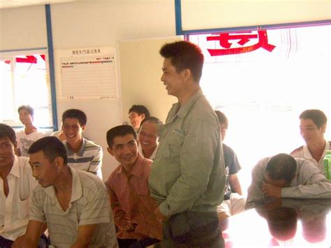 新业监理与兆弘建筑公司送安全教育工地活动二 新塘长风酒店相片 广州新业建设管理有限公司 Powered By Pageadmin Cms