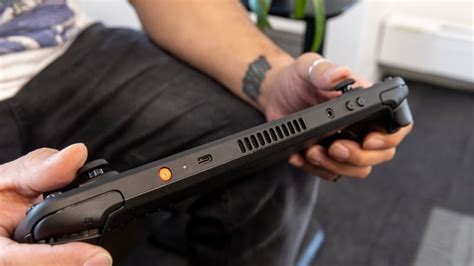 Steam Deck Oled Review Better In More Ways Than You Expect Mashable