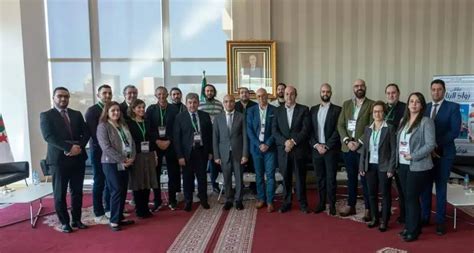 M Chaieb Rencontre Les Talents Algériens Vivant à Létranger Qui Participent Au Salon Builders