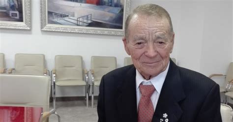 Най богатият българин не живее в България но обича родината си и не е забравил откъде е За Жената