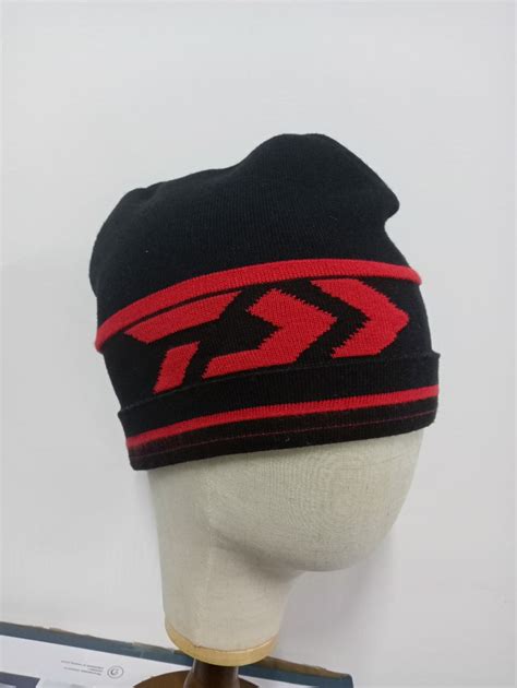 Шапки из слово пацана купить — купить по низкой цене на Яндекс Маркете