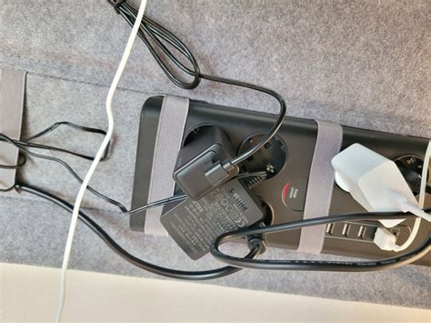 데스커 모니터받침대 내돈내산 후기 가격 사용법은 Usb고속무선충전형 2 0