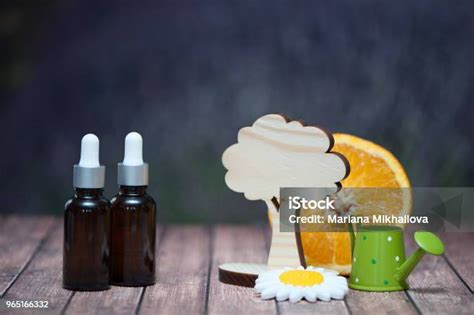 유기농 화장품의 개념입니다 유기 바이오 화장품 오일입니다 아름다움을 위한 에코친화적인 제품입니다 천연 제품의 제조입니다 과학에 대한 스톡 사진 및 기타 이미지 Istock