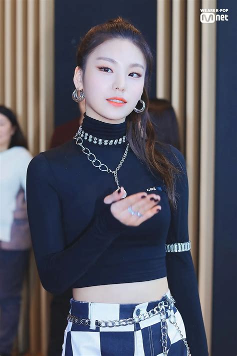 February ITZY Yeji DALLA DALLA At M Countdown Kpopping