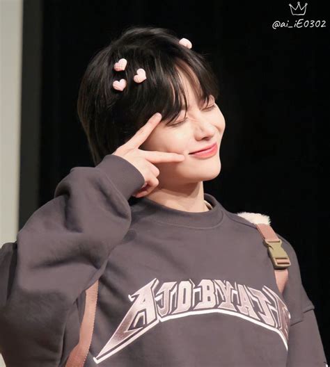 TEMPEST에 있는 Hàm Dưới Của Yoongi님의 핀
