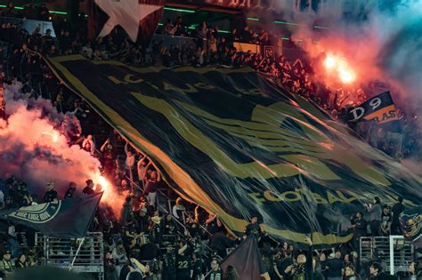 Why Lafc Supporters Groups Were Sanctioned For Mls Cup Due To Flare