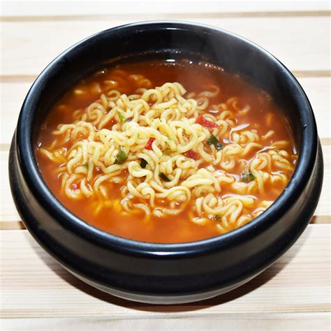 韩国进口农心辛拉面香菇牛肉面韩式网红速食泡面夜宵拉面方便面 虎窝淘