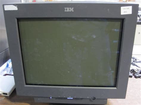 22 Ibm Flat Screen Crt Monitor