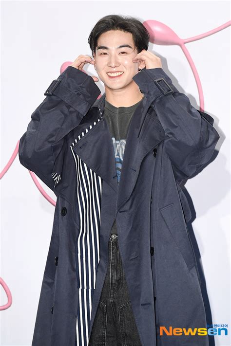 백호 ‘환한 건치 미소 하트 포토엔hd 손에 잡히는 뉴스 눈에 보이는 뉴스 뉴스엔