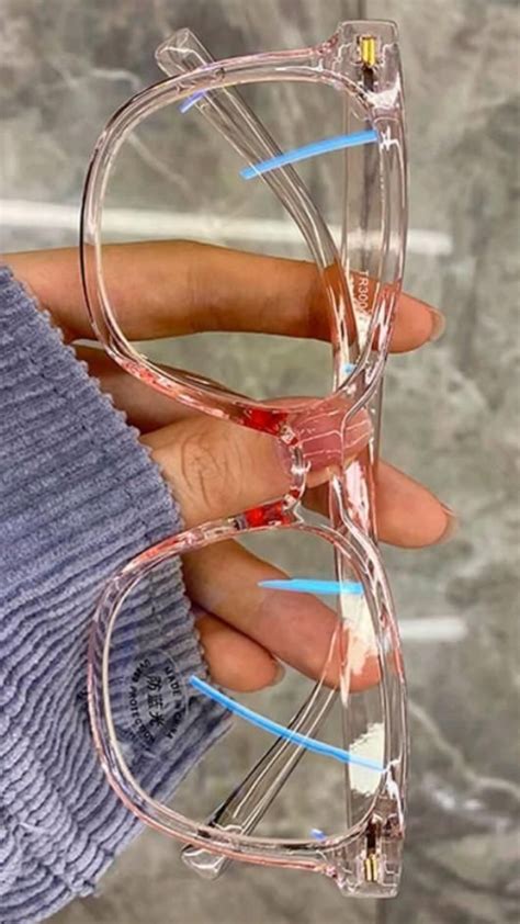 Glasses Vs Contact Lenses Which Is Better Artofit
