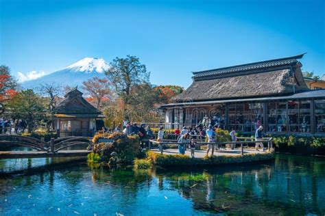 Cortijos De Oshino Hakkai Y Charca Del Mt Fuji Cinco Lagos Imagen De